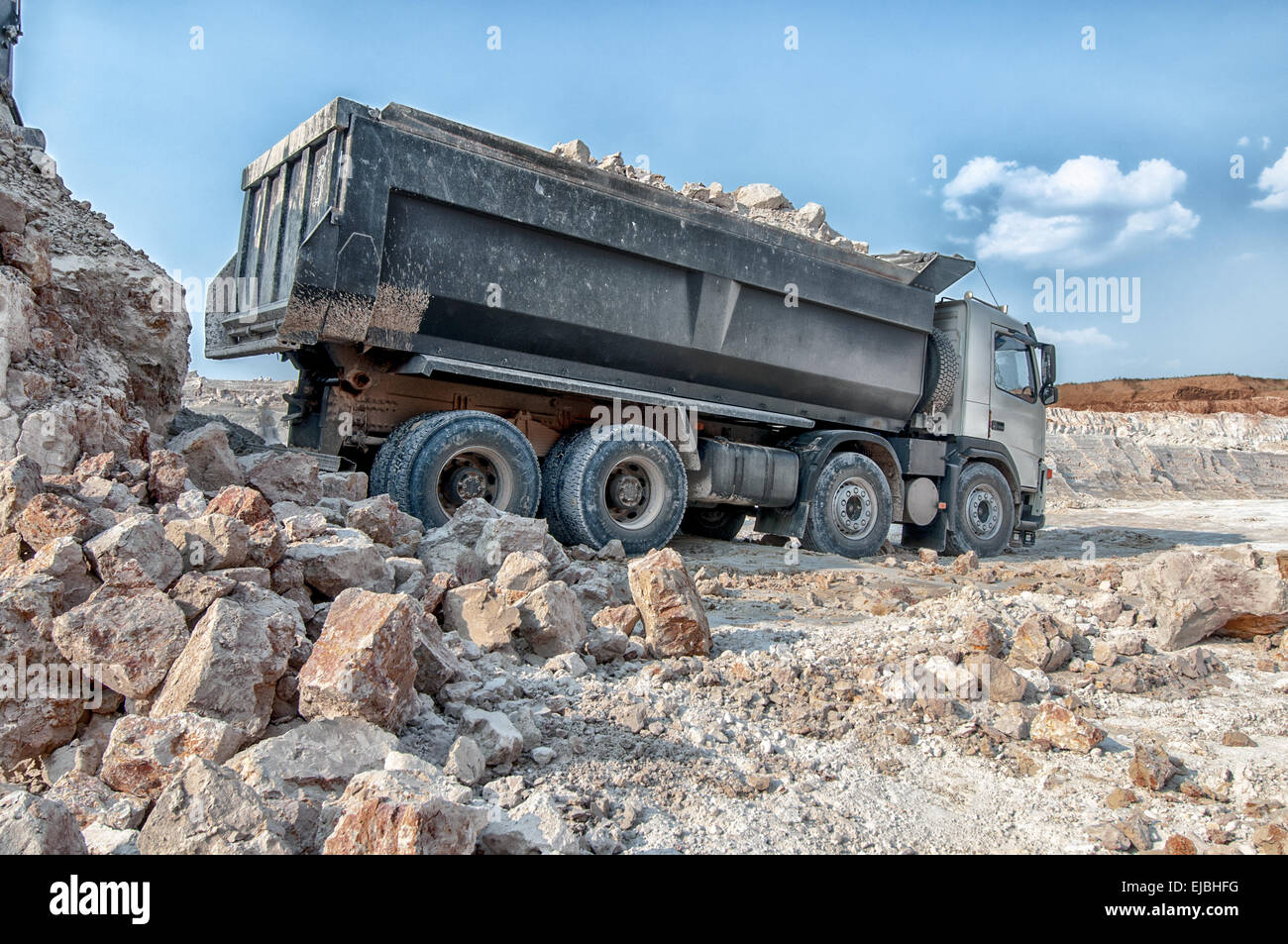 loading a large lorry building material Stock Photo - Alamy