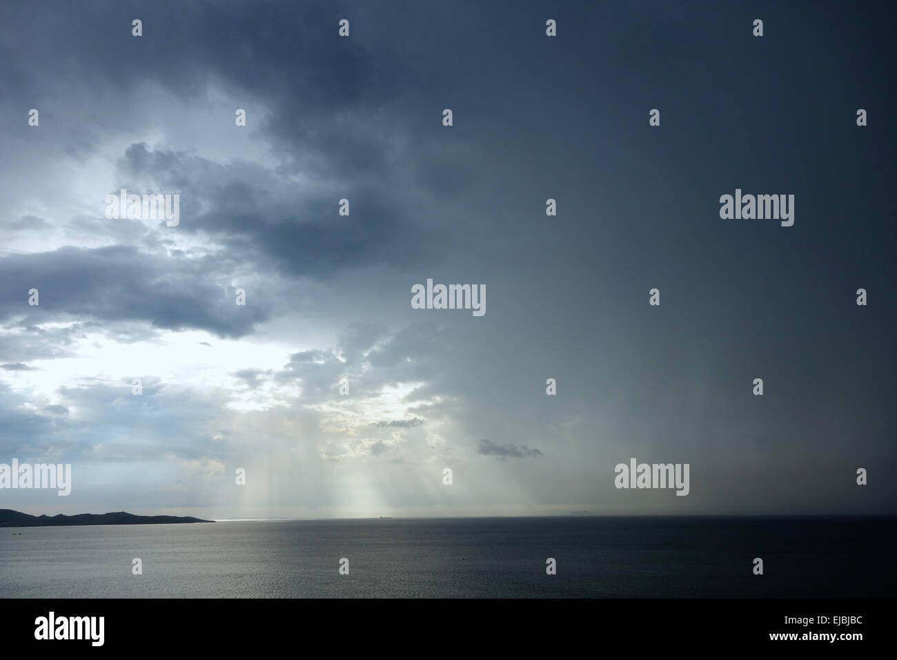 Rainy sunshine hi-res stock photography and images - Alamy