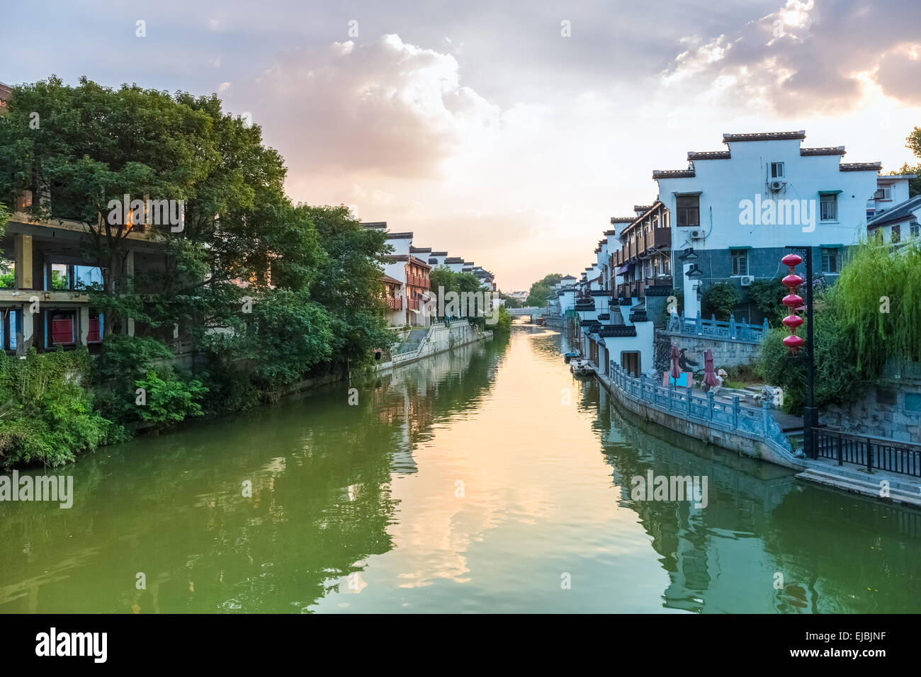 Yangtze river bridge nanjing hi-res stock photography and images - Alamy