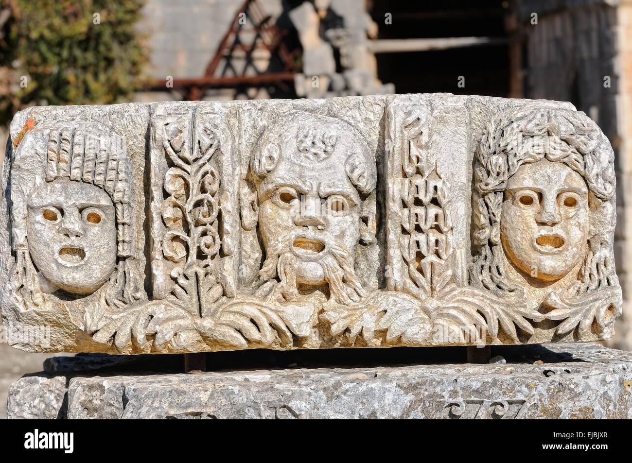 Greek theater masks hi-res stock photography and images - Alamy