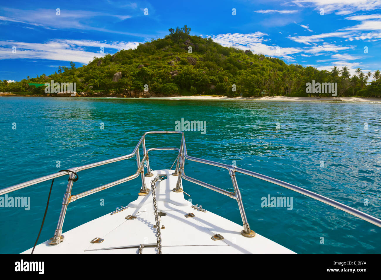 Seychelles fishing boat hi-res stock photography and images - Alamy