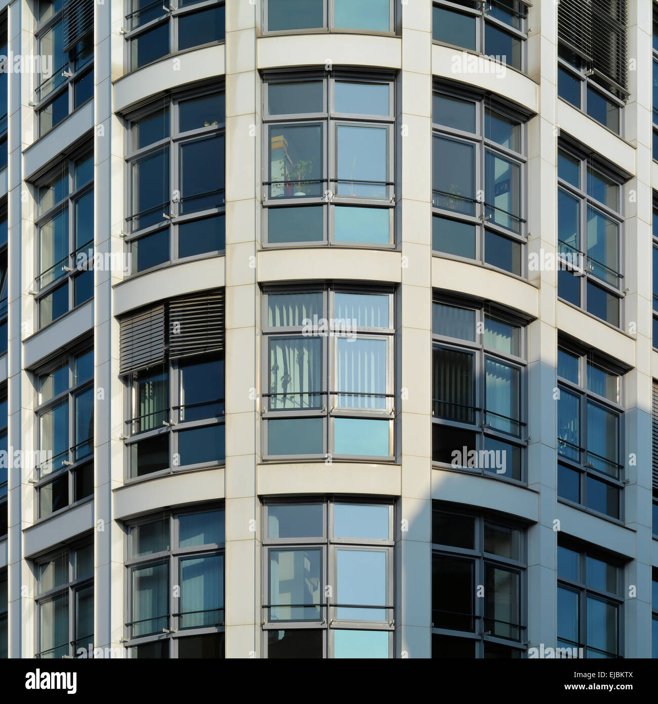 Beton glass hi-res stock photography and images - Alamy