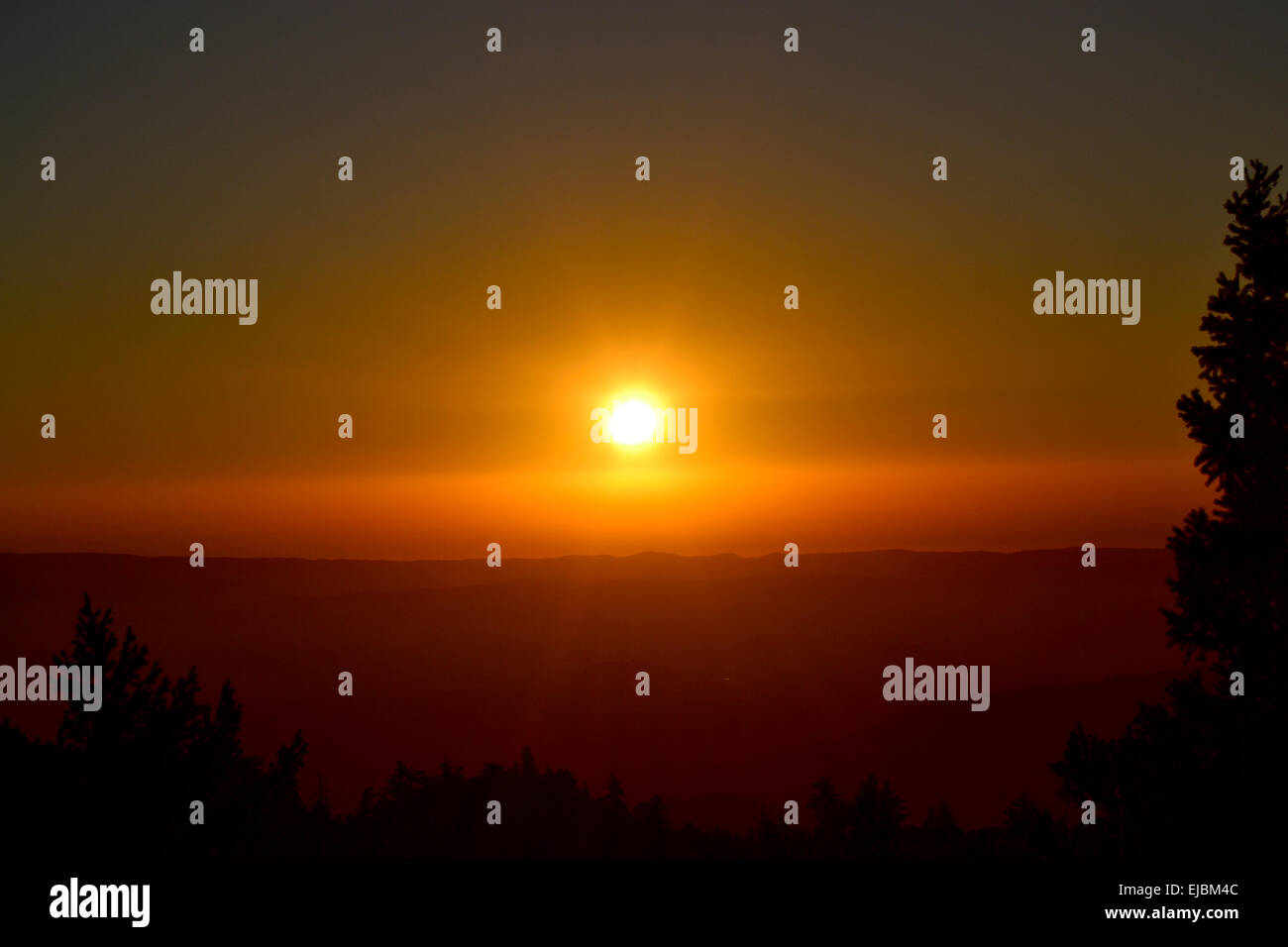 Sunrise fog over mountain hi-res stock photography and images - Alamy