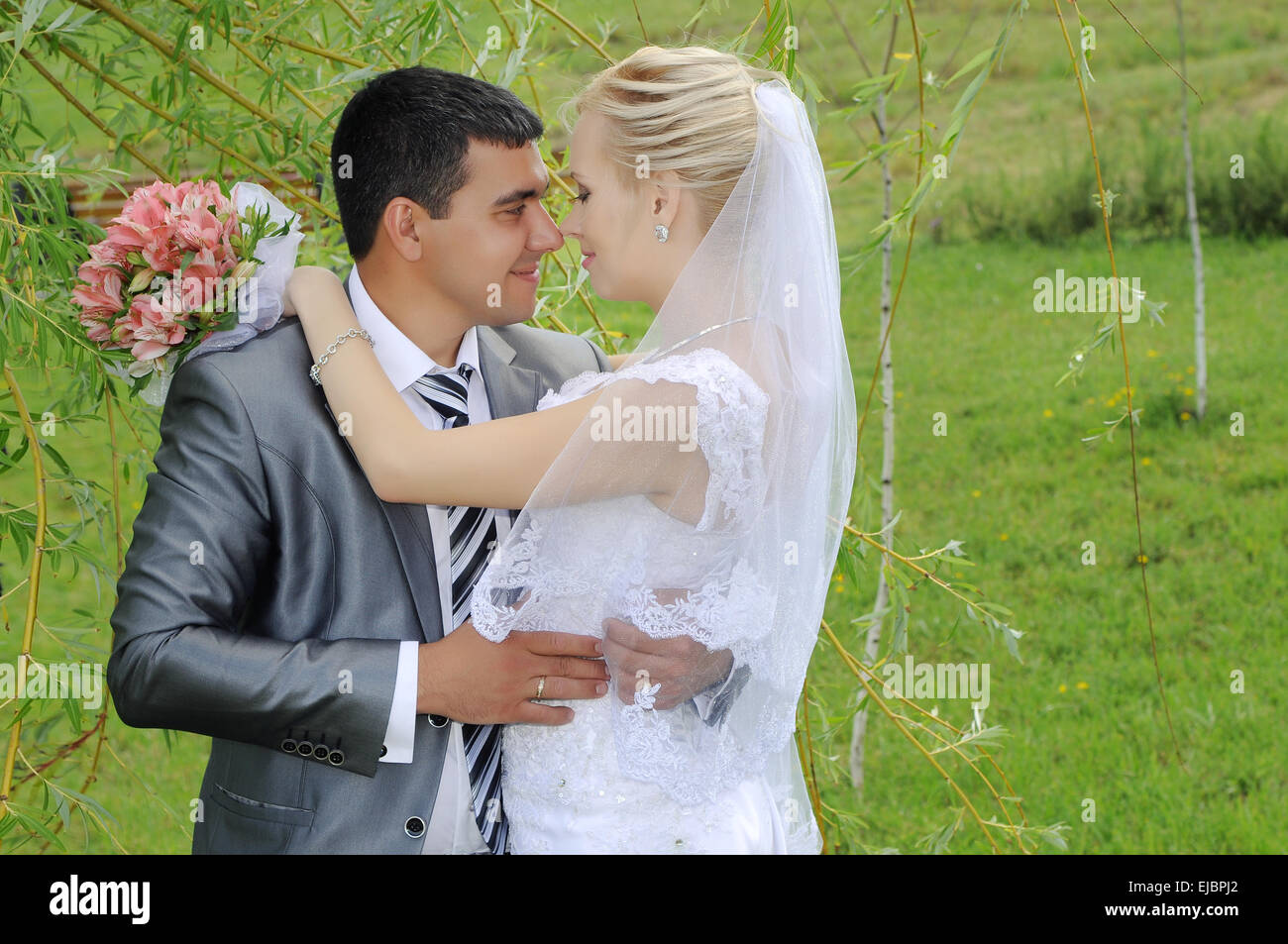 romantic wedding couple Stock Photo - Alamy