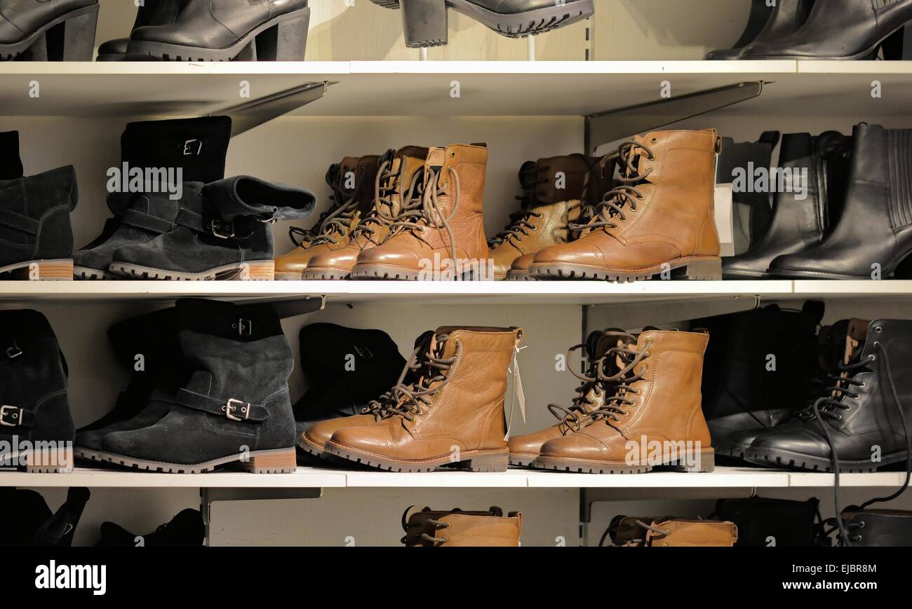 Shoe store buying new shoes hi-res stock photography and images - Alamy