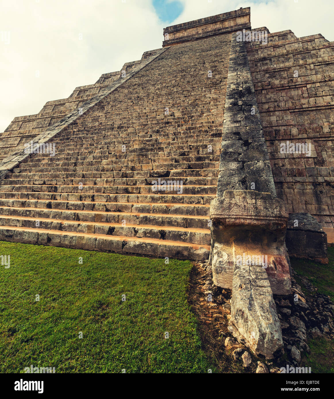 Pyramid in Mexico Stock Photo - Alamy