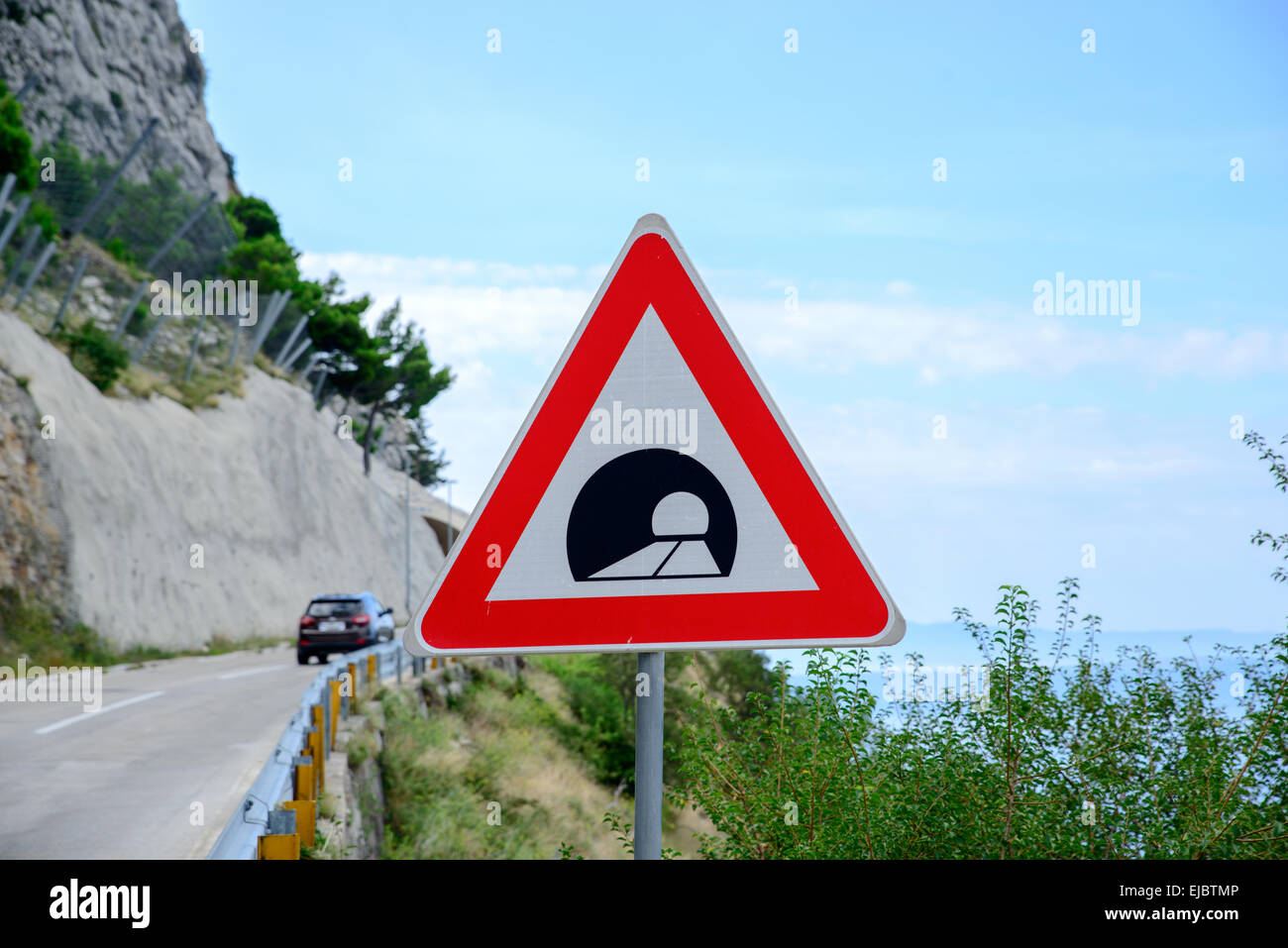 Tunnel road sign warning hi-res stock photography and images - Alamy