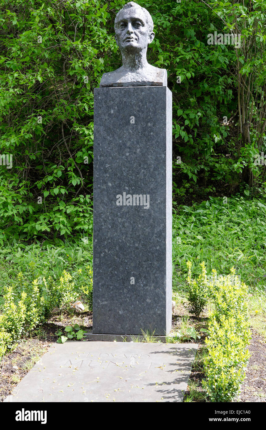 Grave of Edvard Munch Stock Photo - Alamy