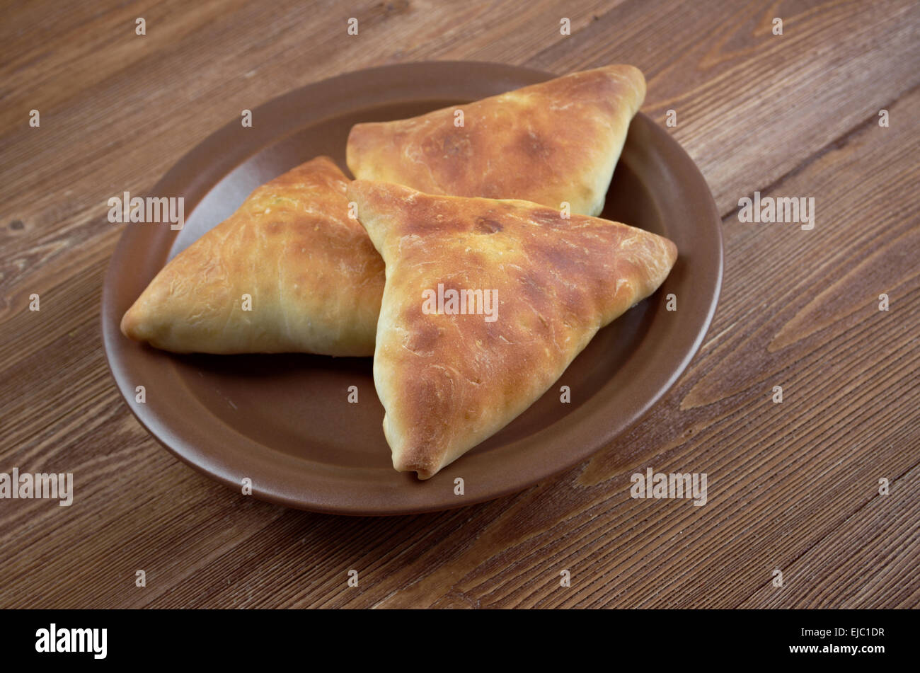 Pakistani samosa hi-res stock photography and images - Alamy