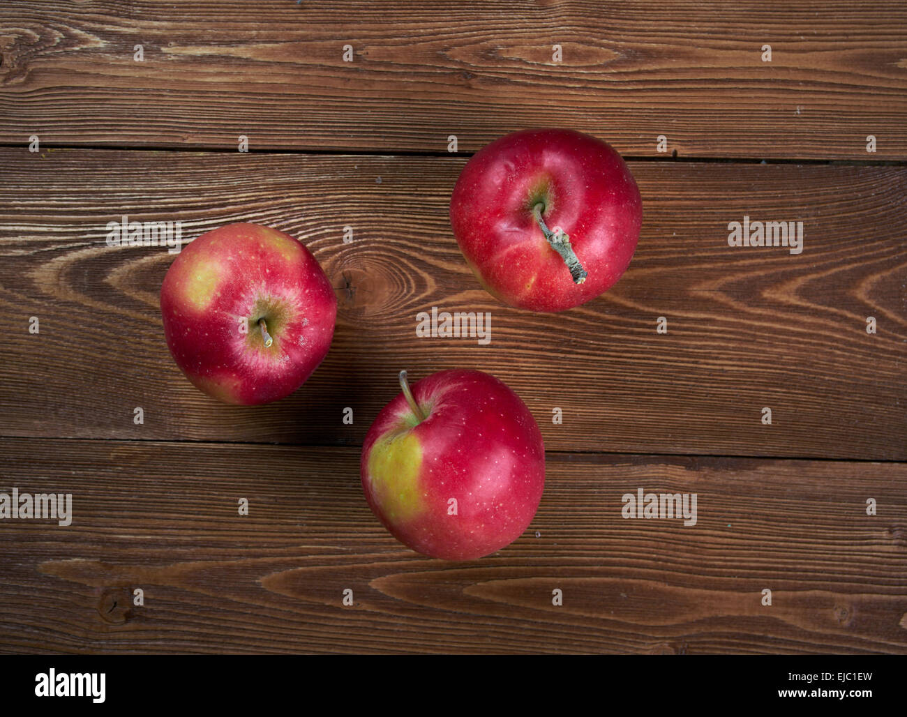 Autumn border from apples and fallen leaves Stock Photo - Alamy
