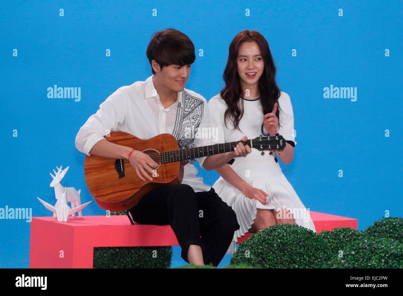 Taipei, Taiwan, China. 23rd Mar, 2015. Ke-Chun Wu invites Ji-hyo Song ...