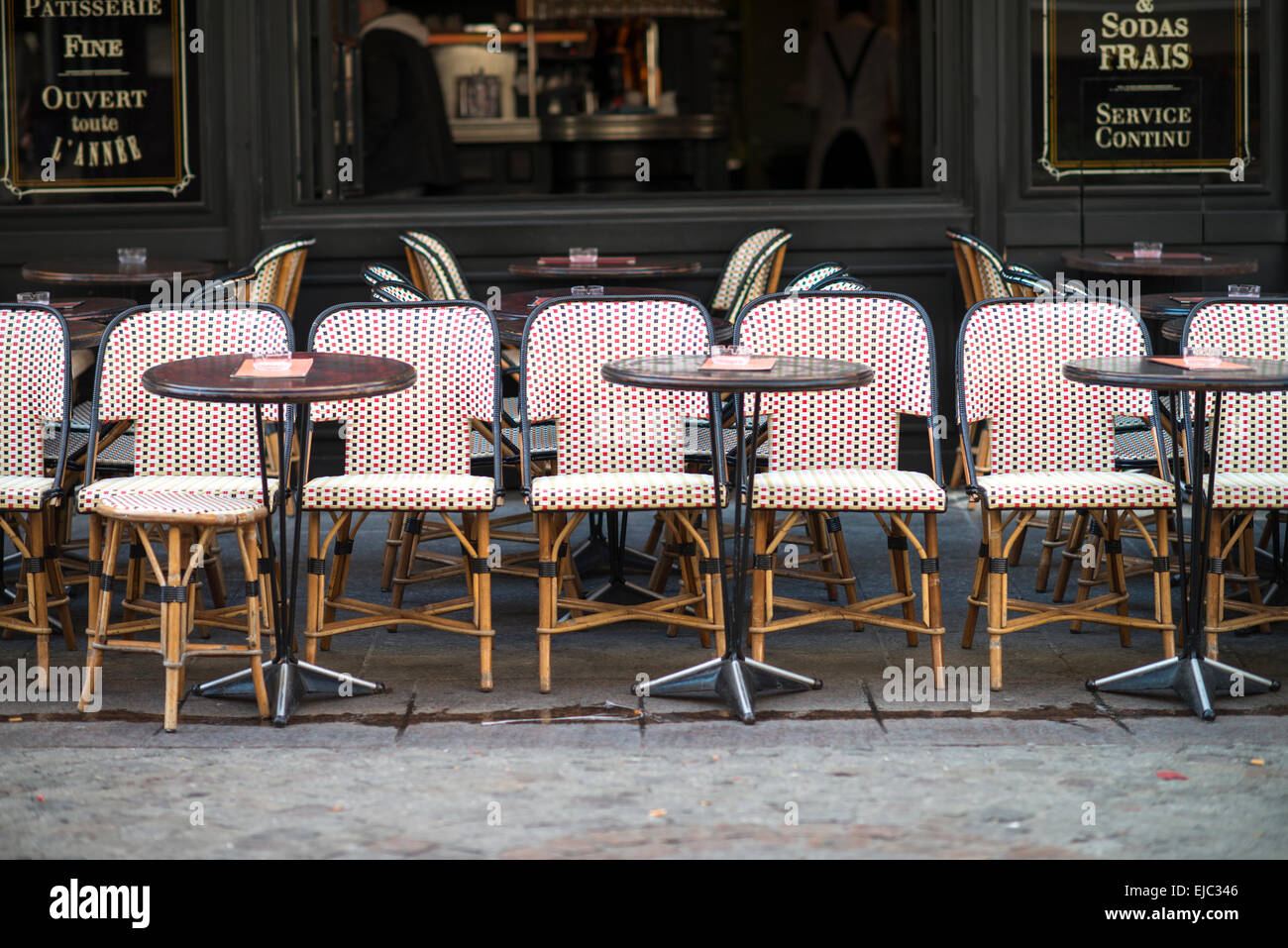 Saidewalk cafe chairs in Paris, France Stock Photo - Alamy