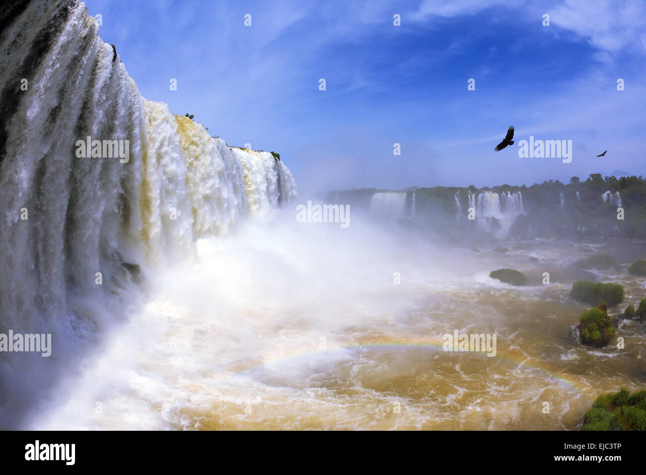 White thin mist over the water Stock Photo - Alamy