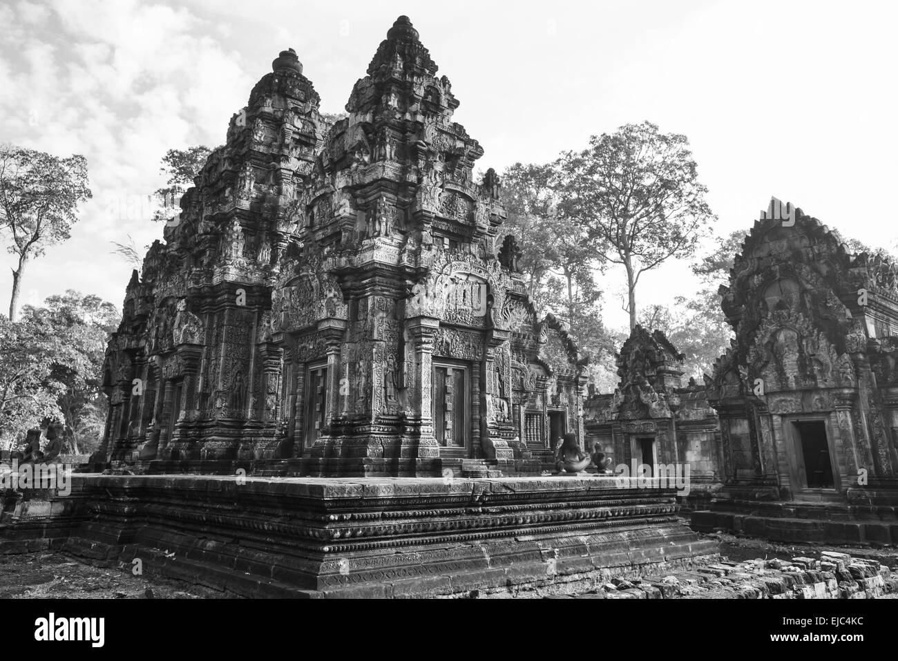 Koh ker archaeological hi-res stock photography and images - Alamy