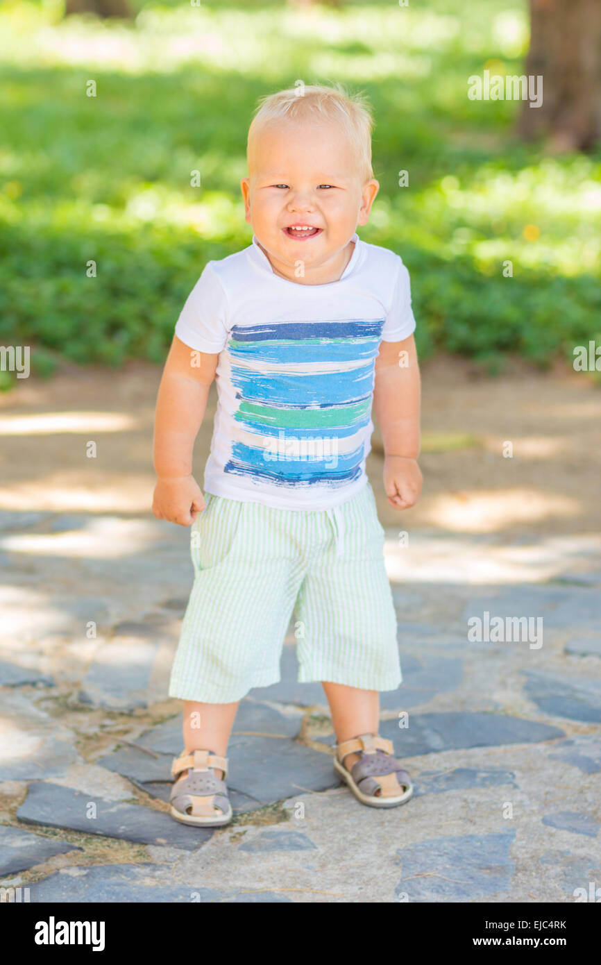 Infant walking hi-res stock photography and images - Alamy