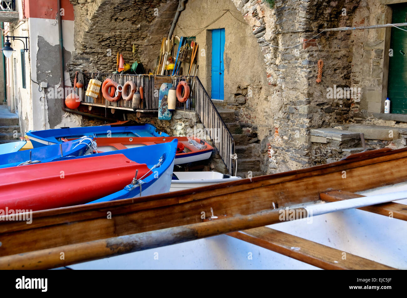 Ocean boats in italy hi-res stock photography and images - Alamy