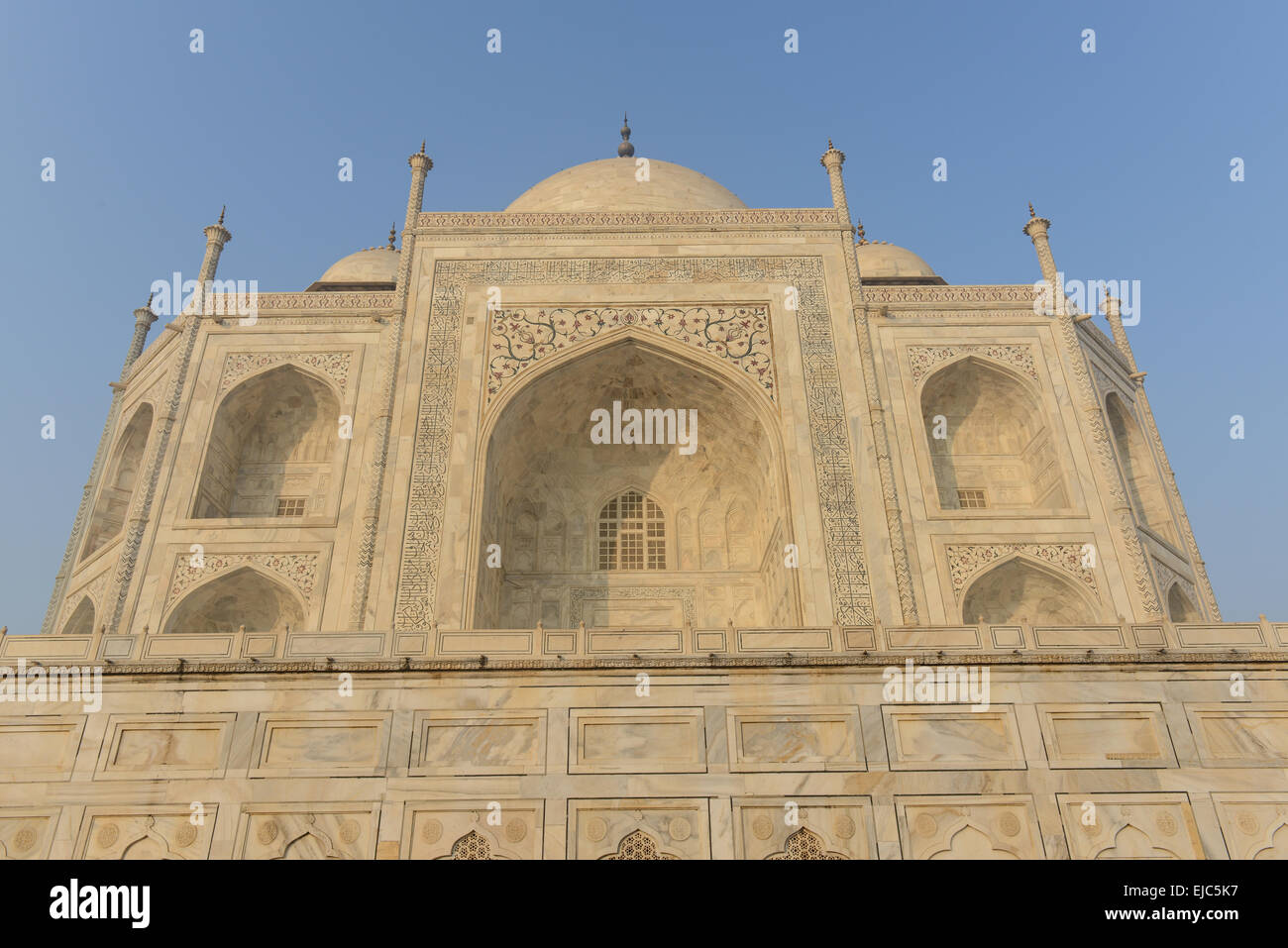 Taj Mahal in Agra India Close Up Stock Photo - Alamy