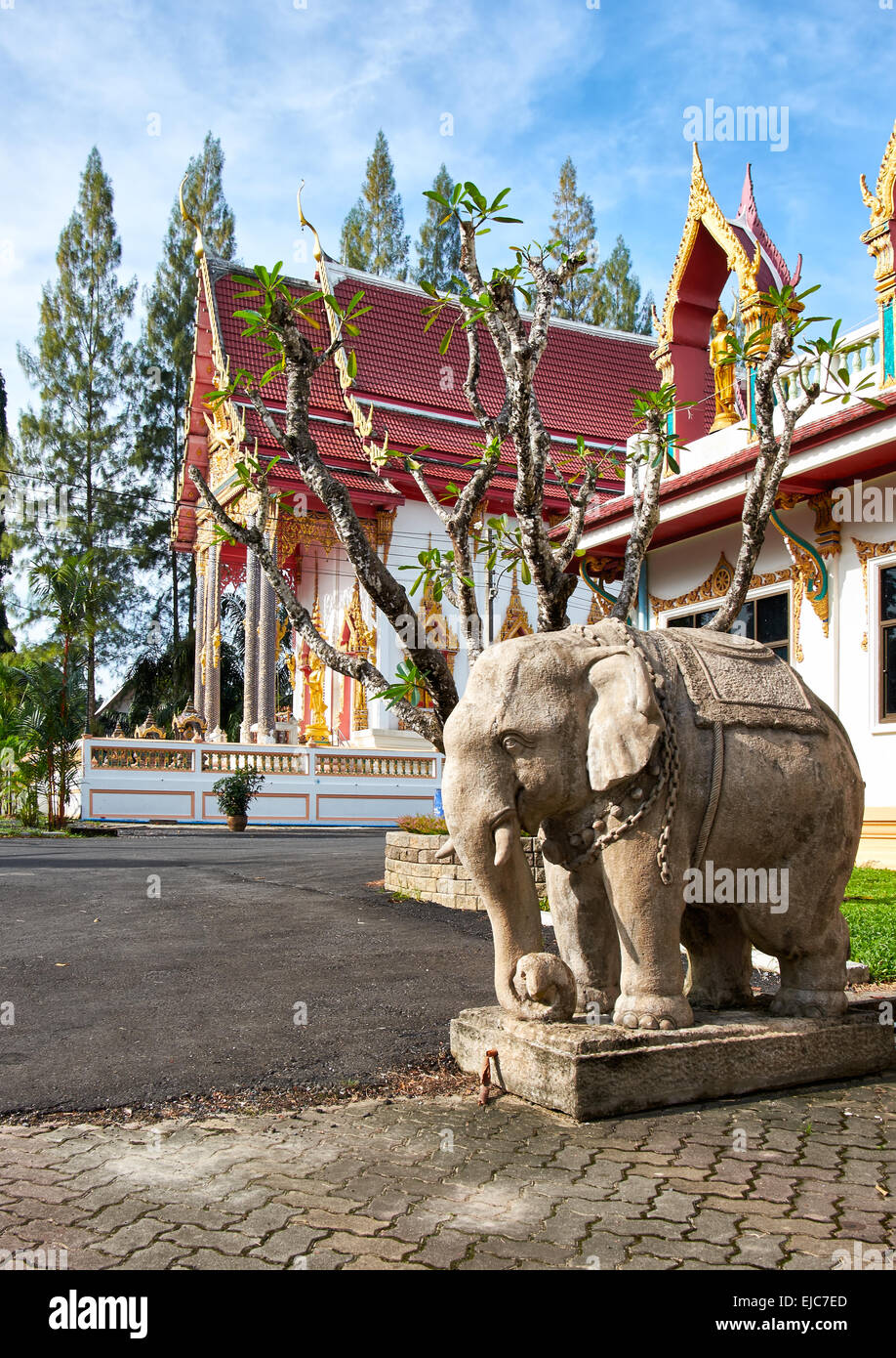 Asian elephant statue hi-res stock photography and images - Alamy