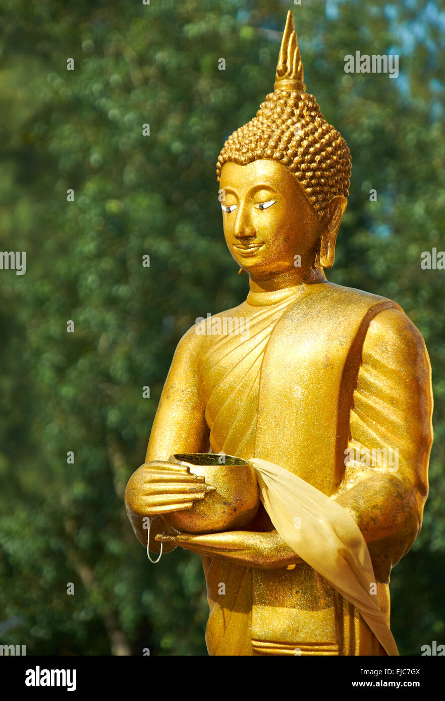 Monk statue hi-res stock photography and images - Alamy