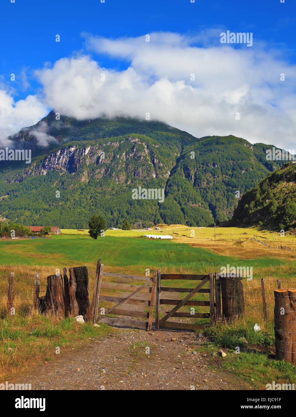 Patagonia urban hi-res stock photography and images - Alamy