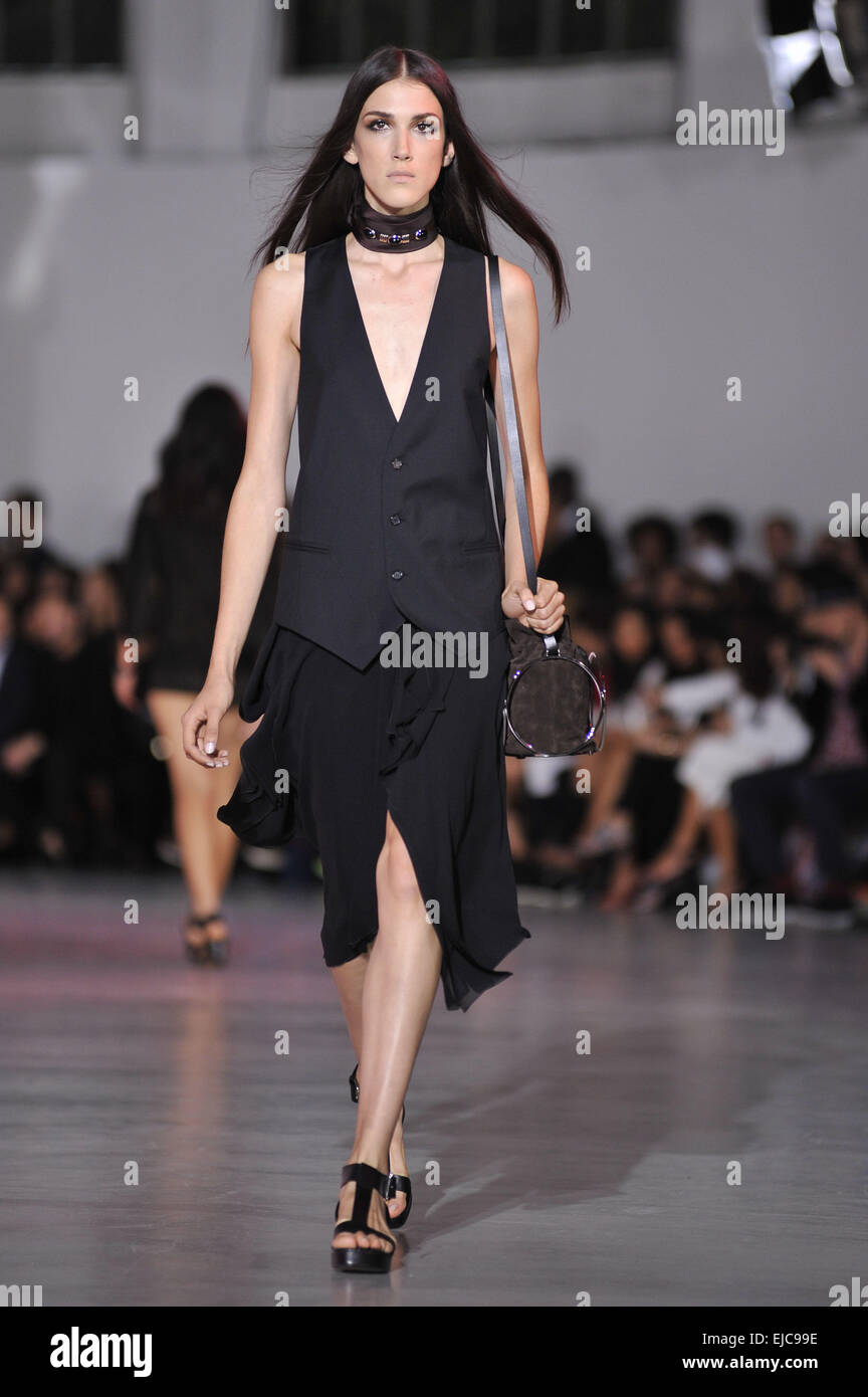 Milan Fashion Week Spring/Summer 2015 - Costume National - Catwalk ...