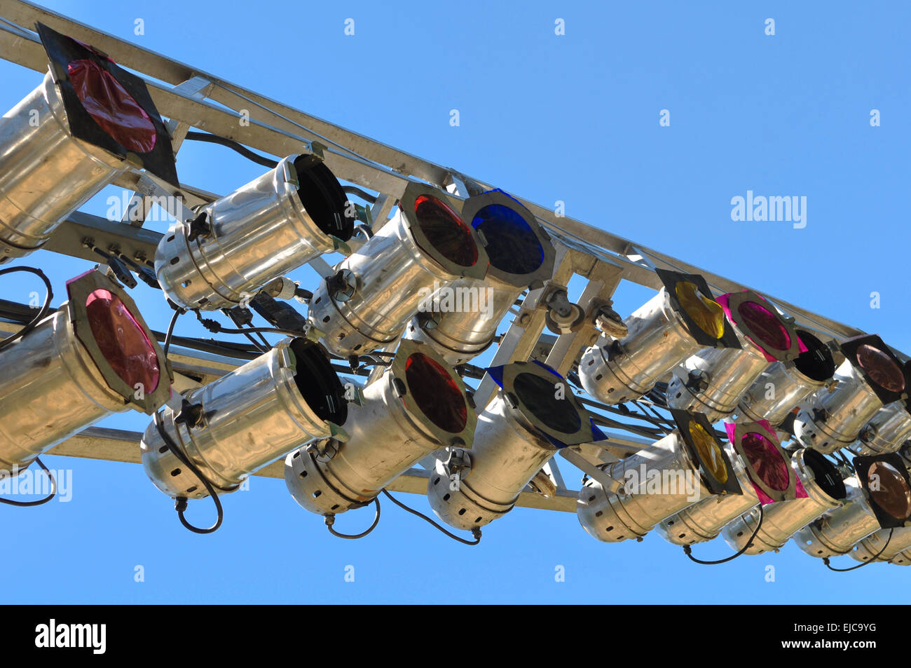 Hanging overhead lights hi-res stock photography and images - Alamy