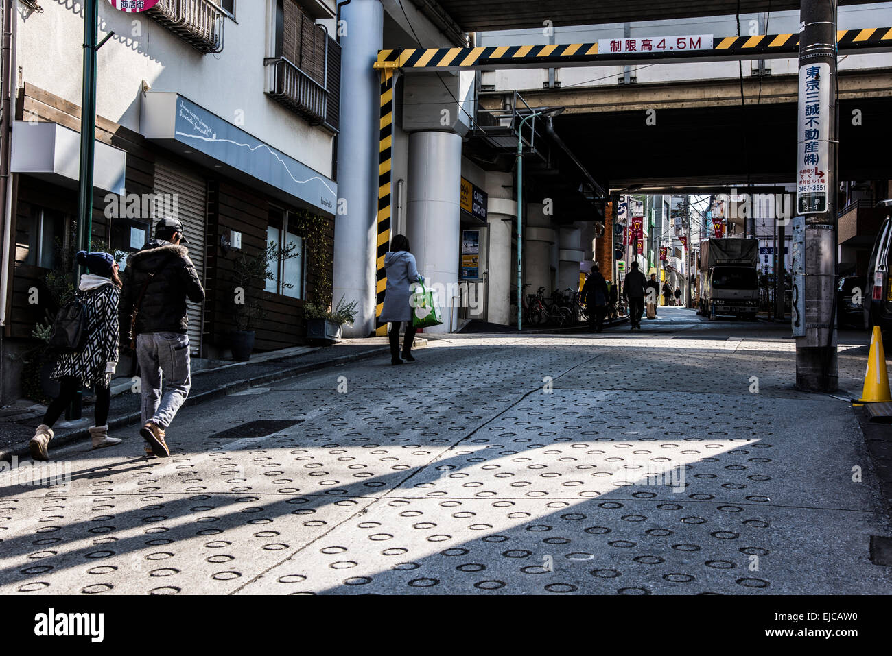Slope,near Yoyogiuehara station,Shibuya-Ku,Tokyo,Japan Stock Photo - Alamy