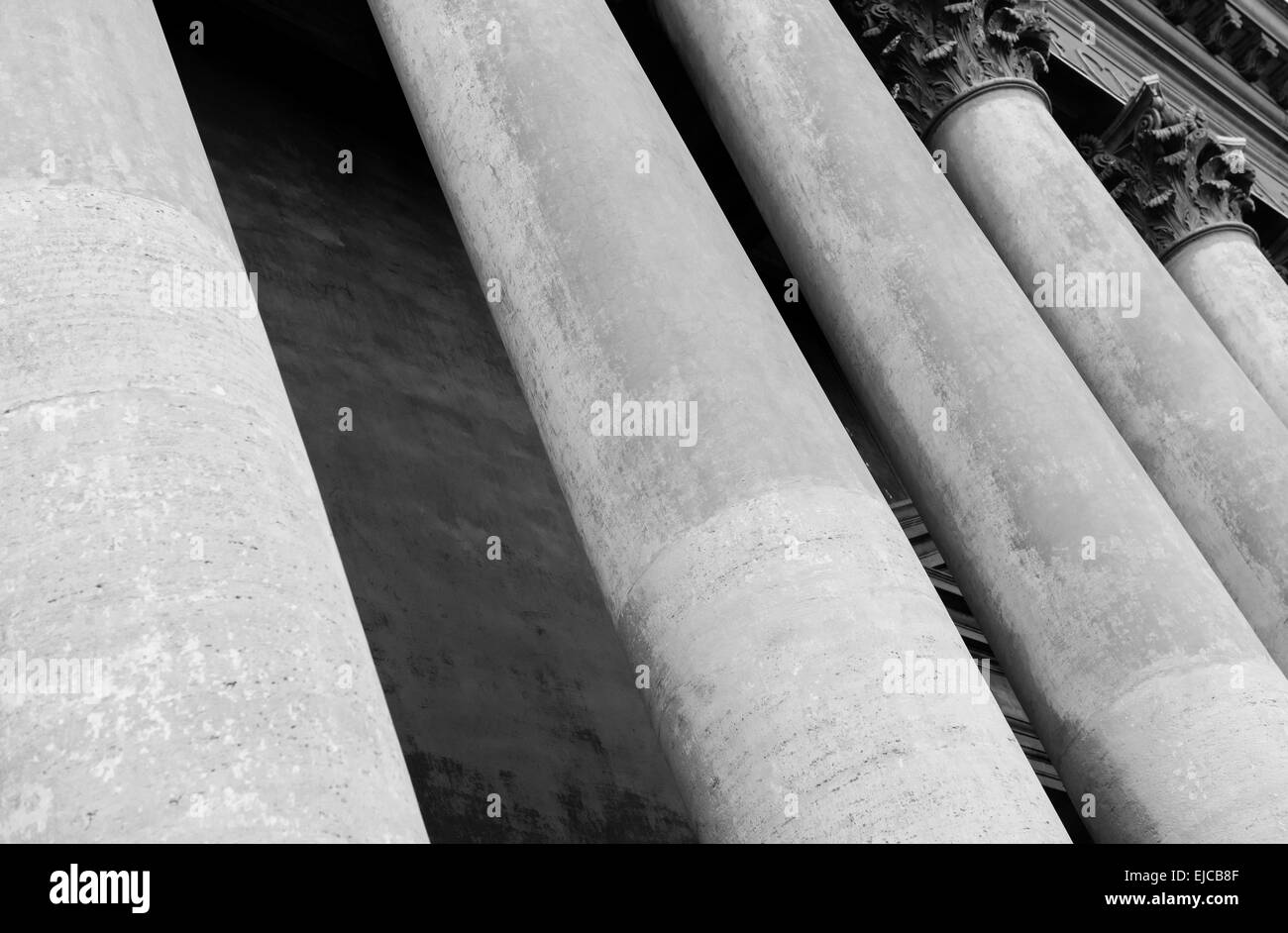 Neoclassical columns pillars hi-res stock photography and images - Alamy