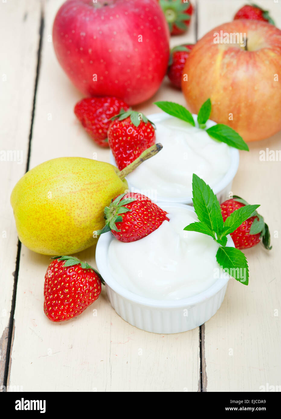 Fresh fruits mixed yogurt hi-res stock photography and images - Alamy