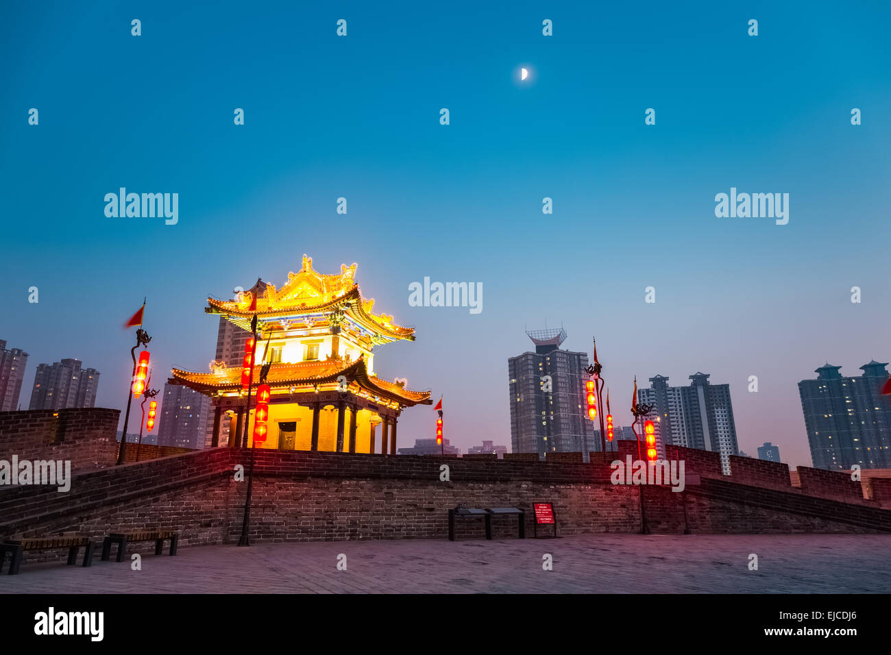beautiful ancient city wall of xi'an Stock Photo - Alamy