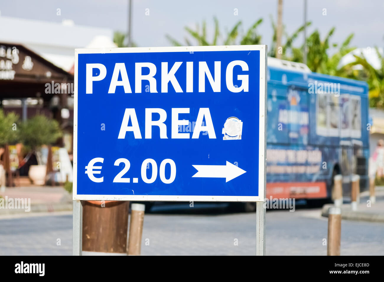 Parking signal in street hi-res stock photography and images - Alamy
