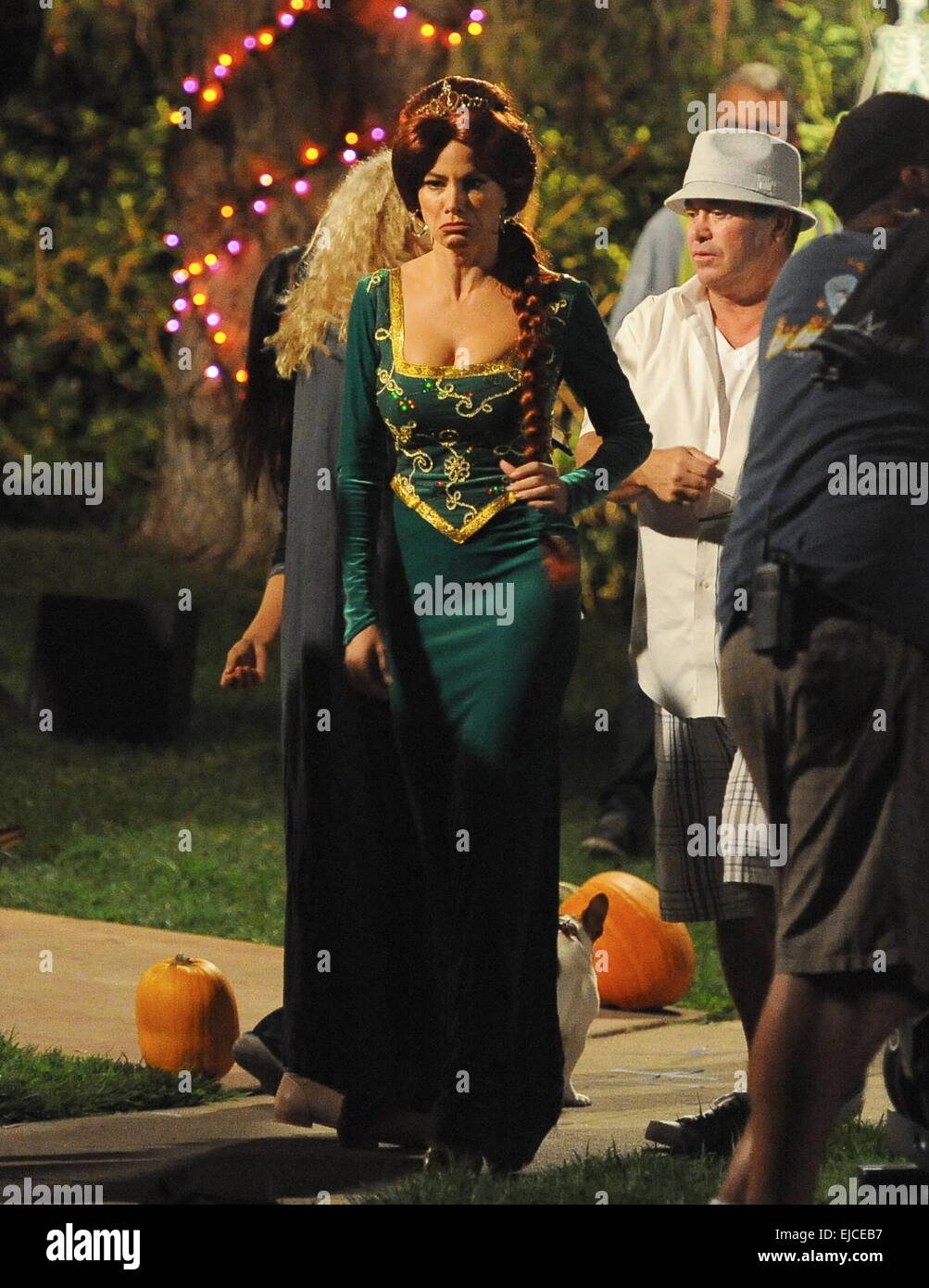 Sofia Vergara wears a Princess Fiona from Shrek costume on the set of ...