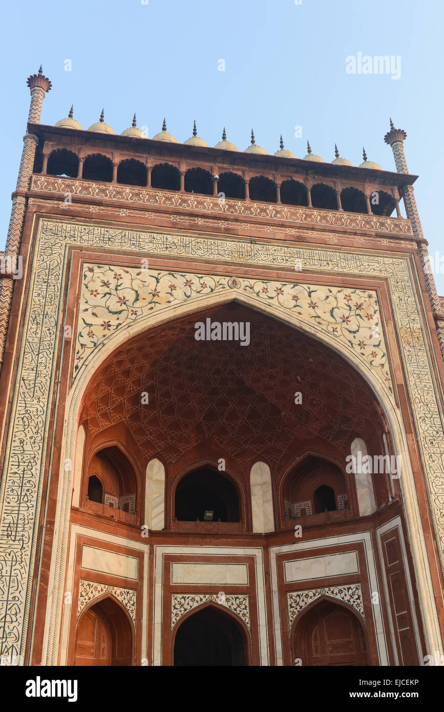 Entrance to the Taj Mahal Stock Photo - Alamy