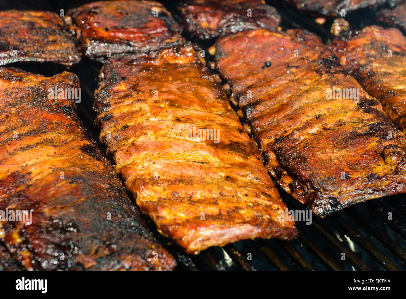 Ribs on barbecue grill hi-res stock photography and images - Alamy