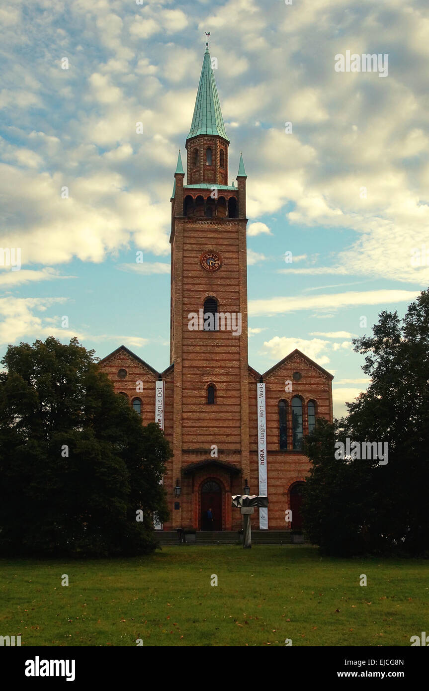 Matthew Church High Resolution Stock Photography and Images - Alamy