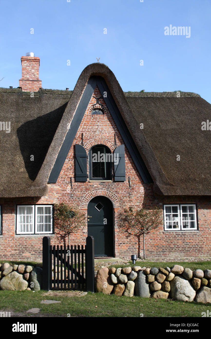 Frisian house hi-res stock photography and images - Alamy