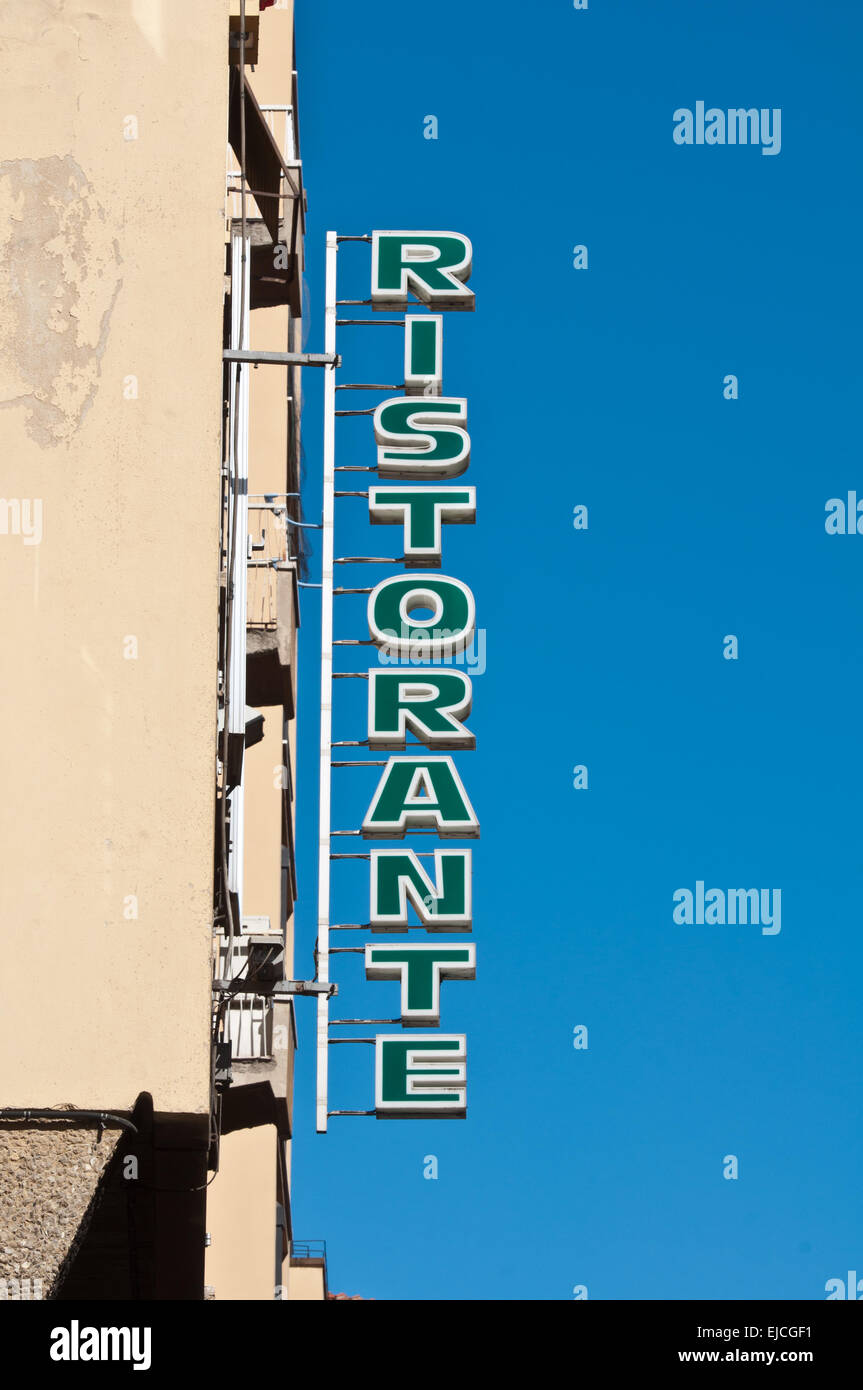 Ristorante Restaurant Sign in Italy Stock Photo - Alamy
