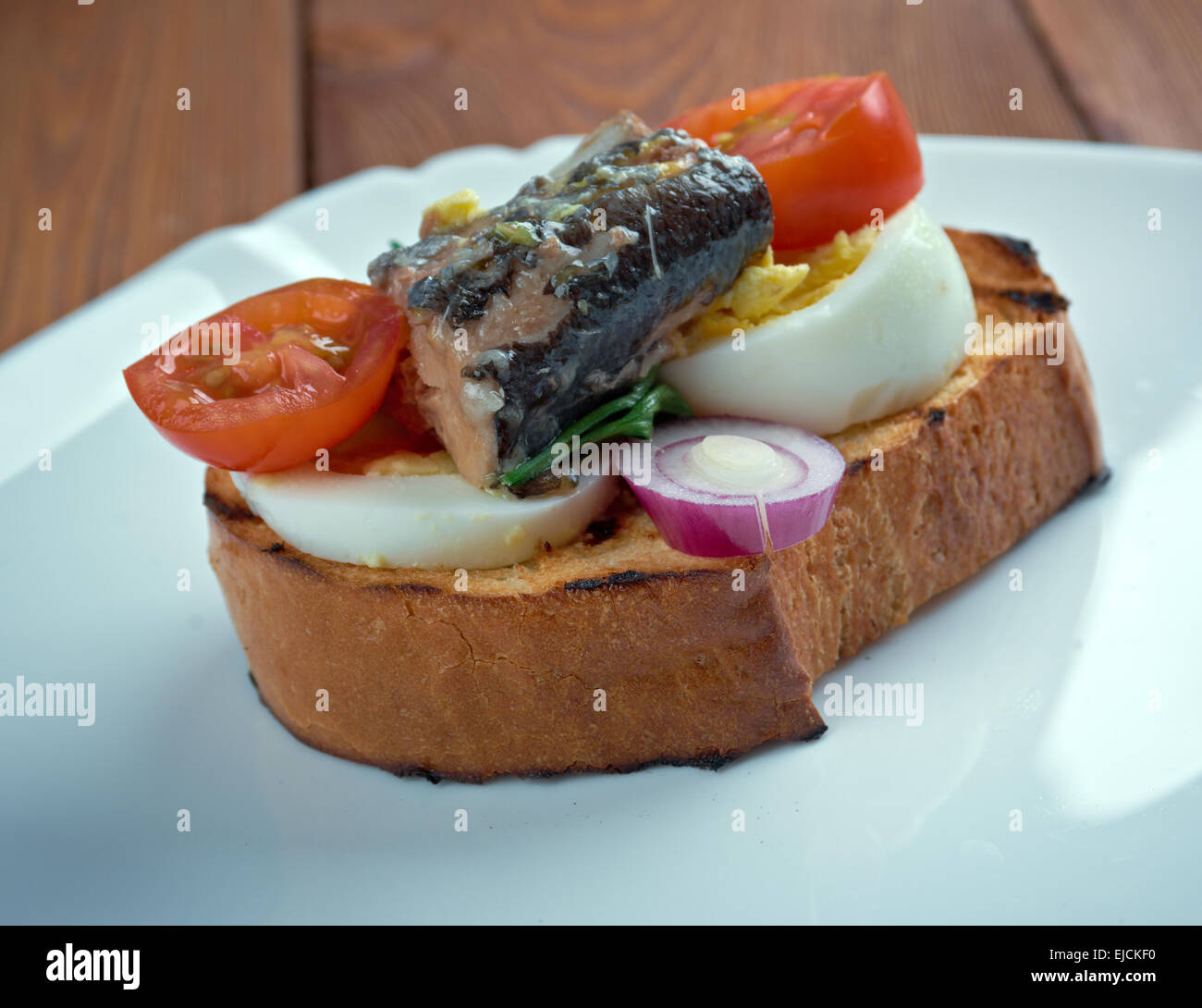 Mackerel tomato toast hi-res stock photography and images - Alamy