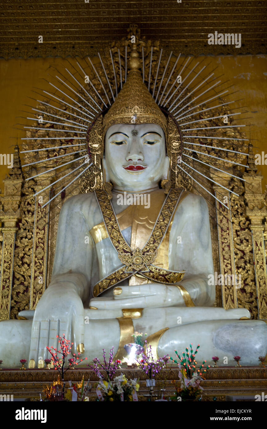 26 feet tall hi-res stock photography and images - Alamy