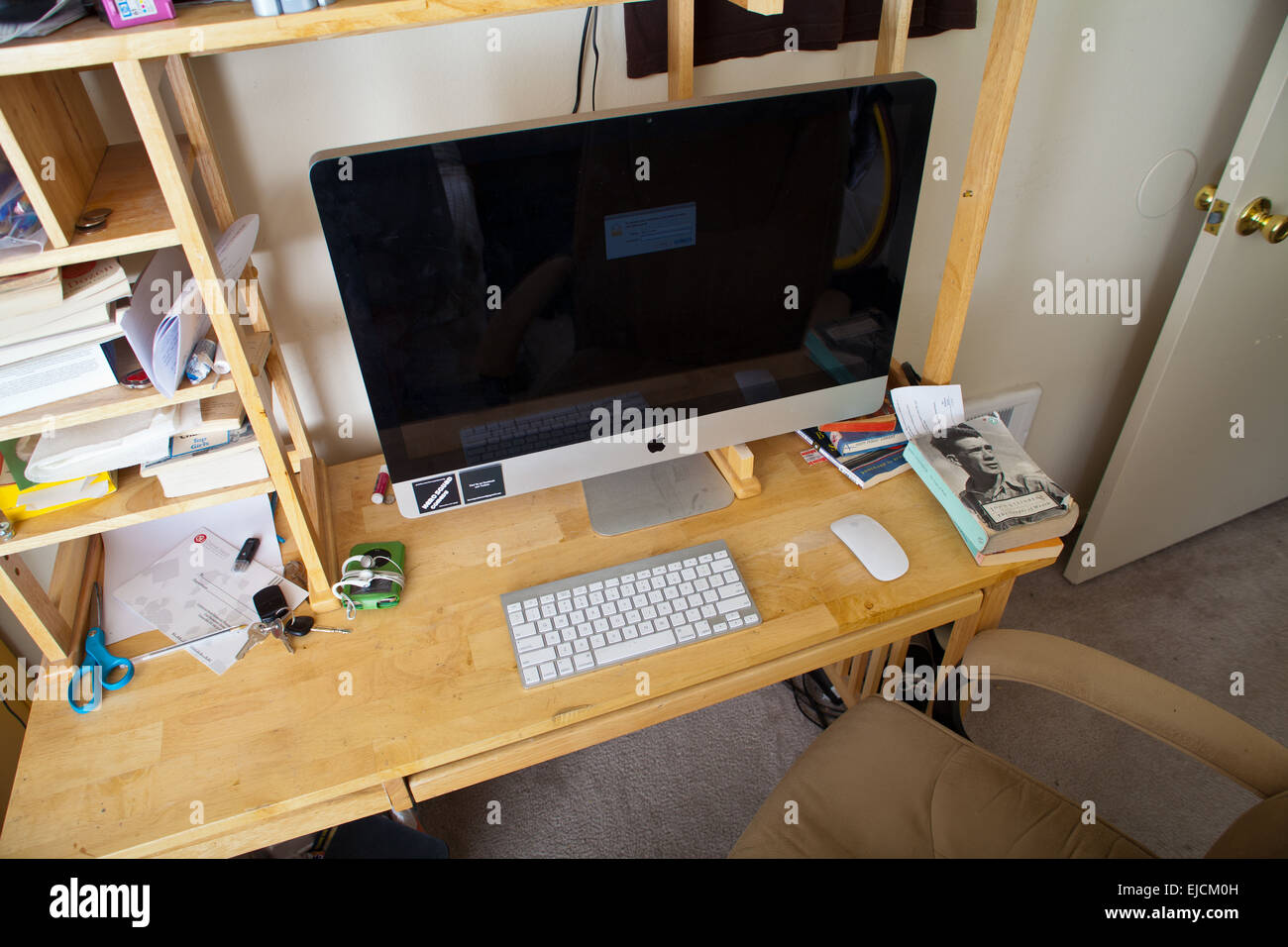 Imac box computer hi-res stock photography and images - Alamy