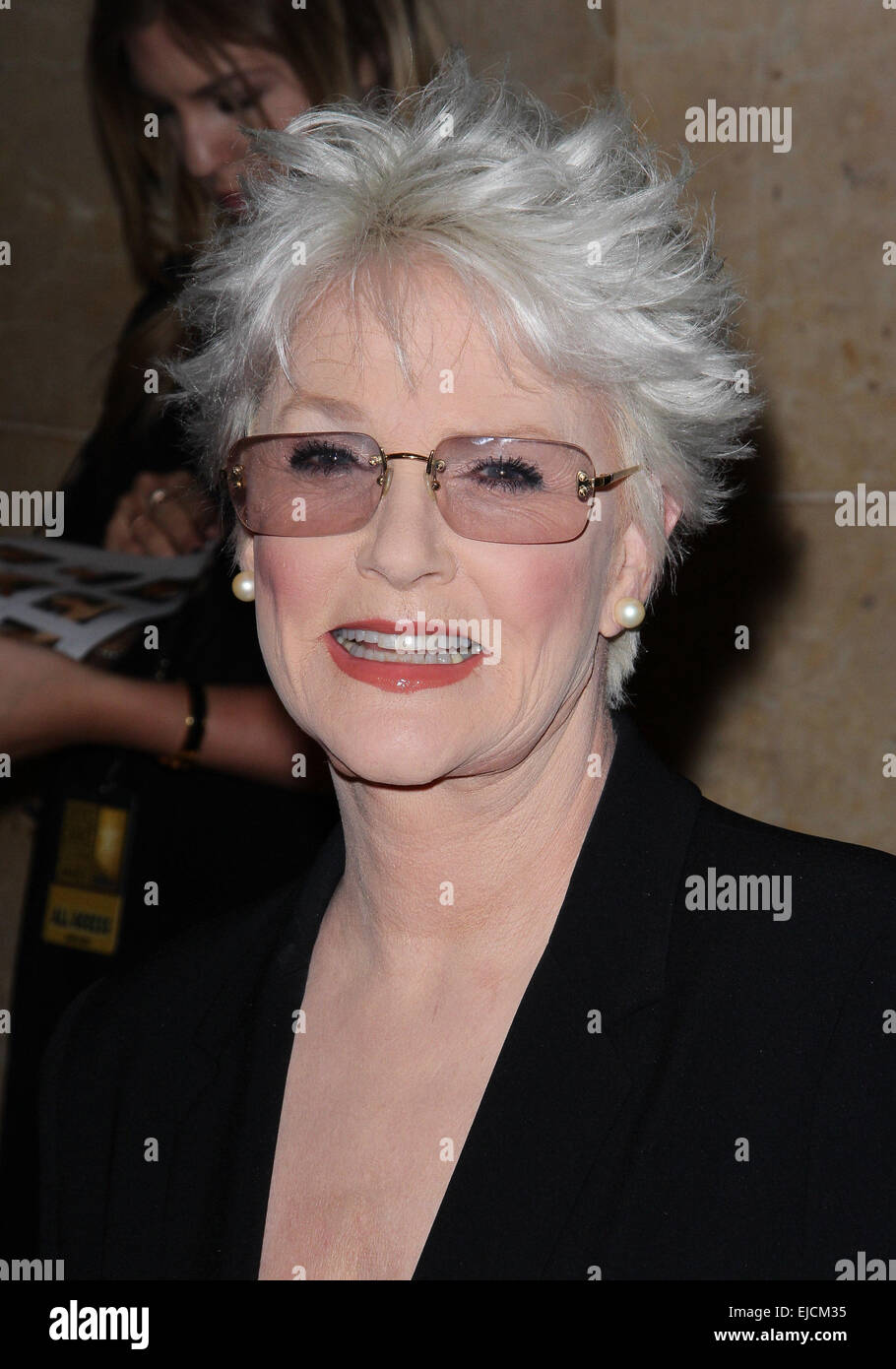 Sharon Gless Burn Notice Hairstyle