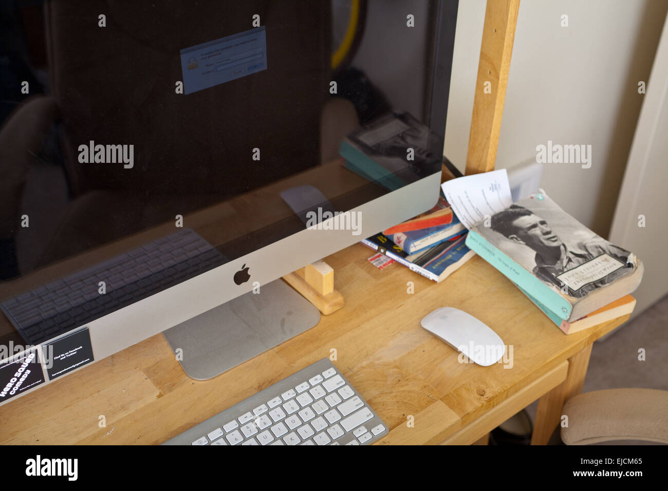 Imac box computer hi-res stock photography and images - Alamy