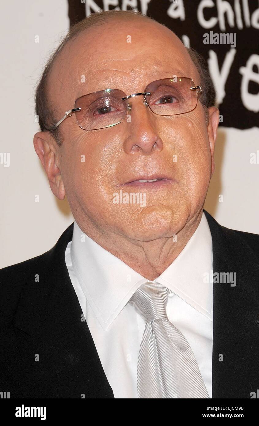 Clive Davis at arrivals for Keep a Child Alive Eighth Annual Black Ball ...