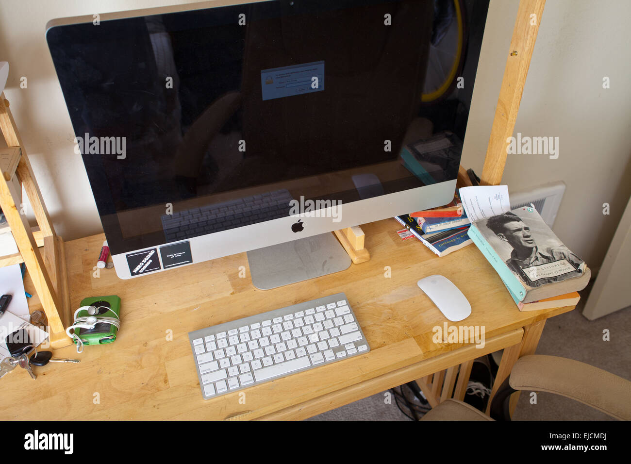 Imac box computer hi-res stock photography and images - Alamy