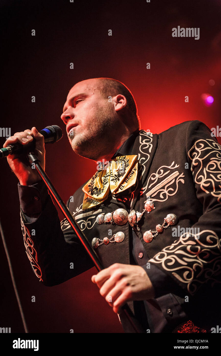 Mariachi el bronx hi-res stock photography and images - Alamy
