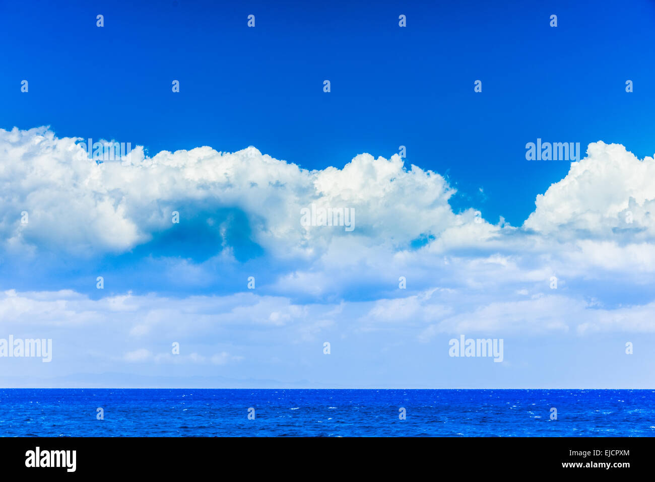 deserted beach sea Stock Photo - Alamy