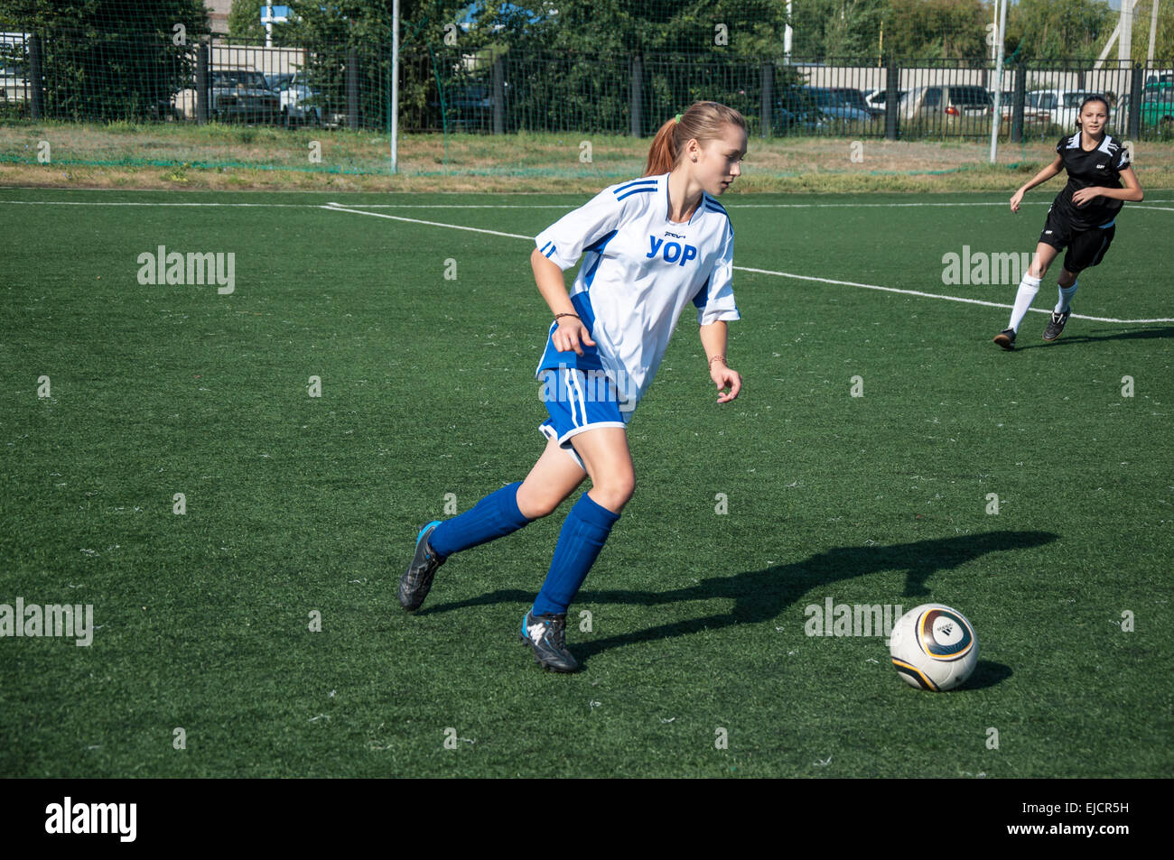 Girls soccer kick hi-res stock photography and images - Alamy