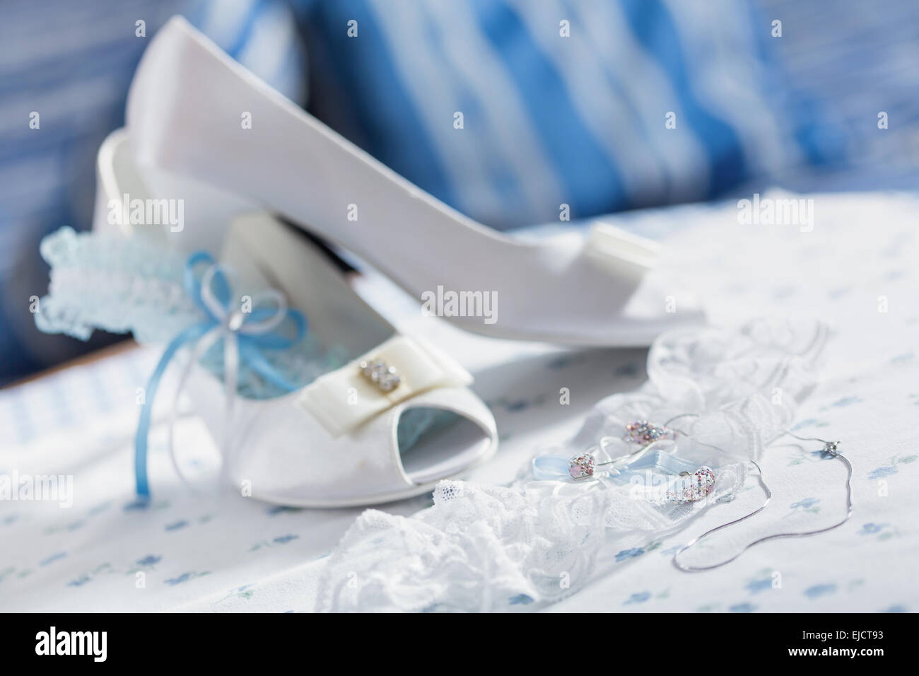 Bride shoes garter Stock Photo - Alamy