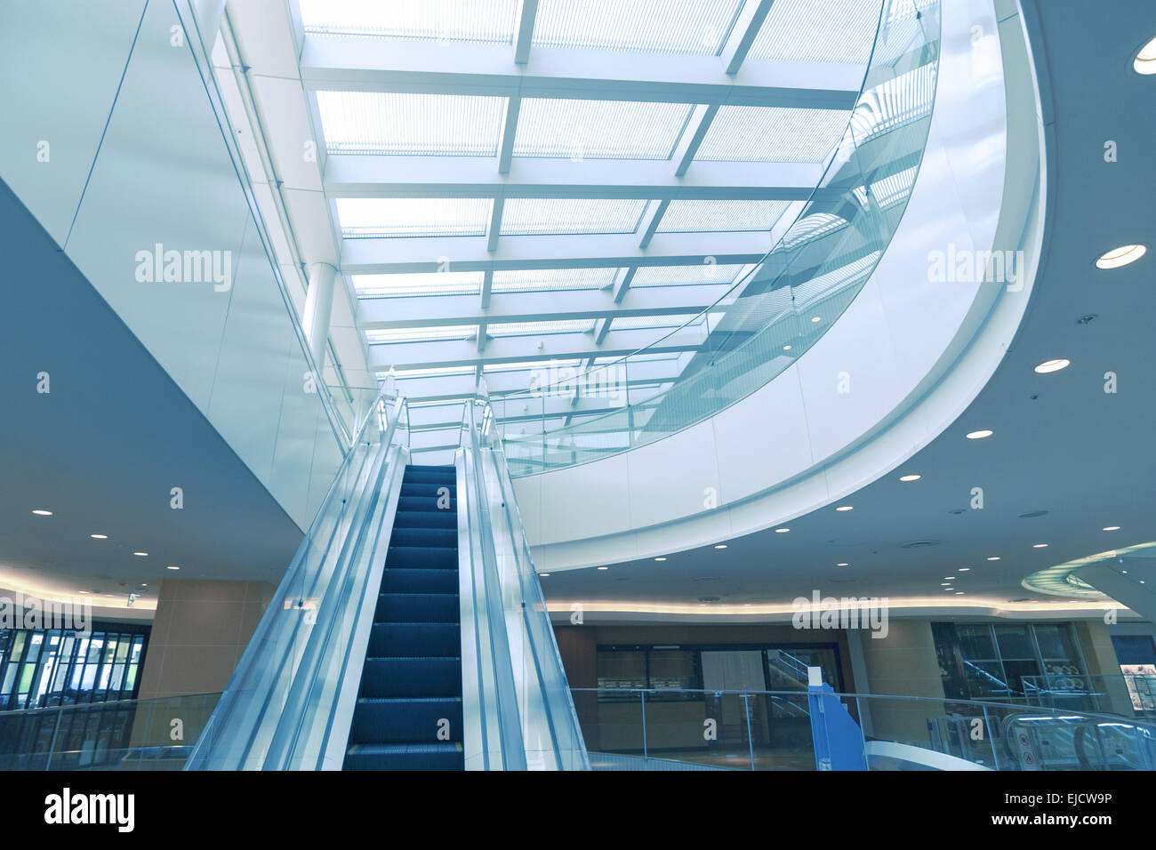 Floor escalator roof hi-res stock photography and images - Alamy