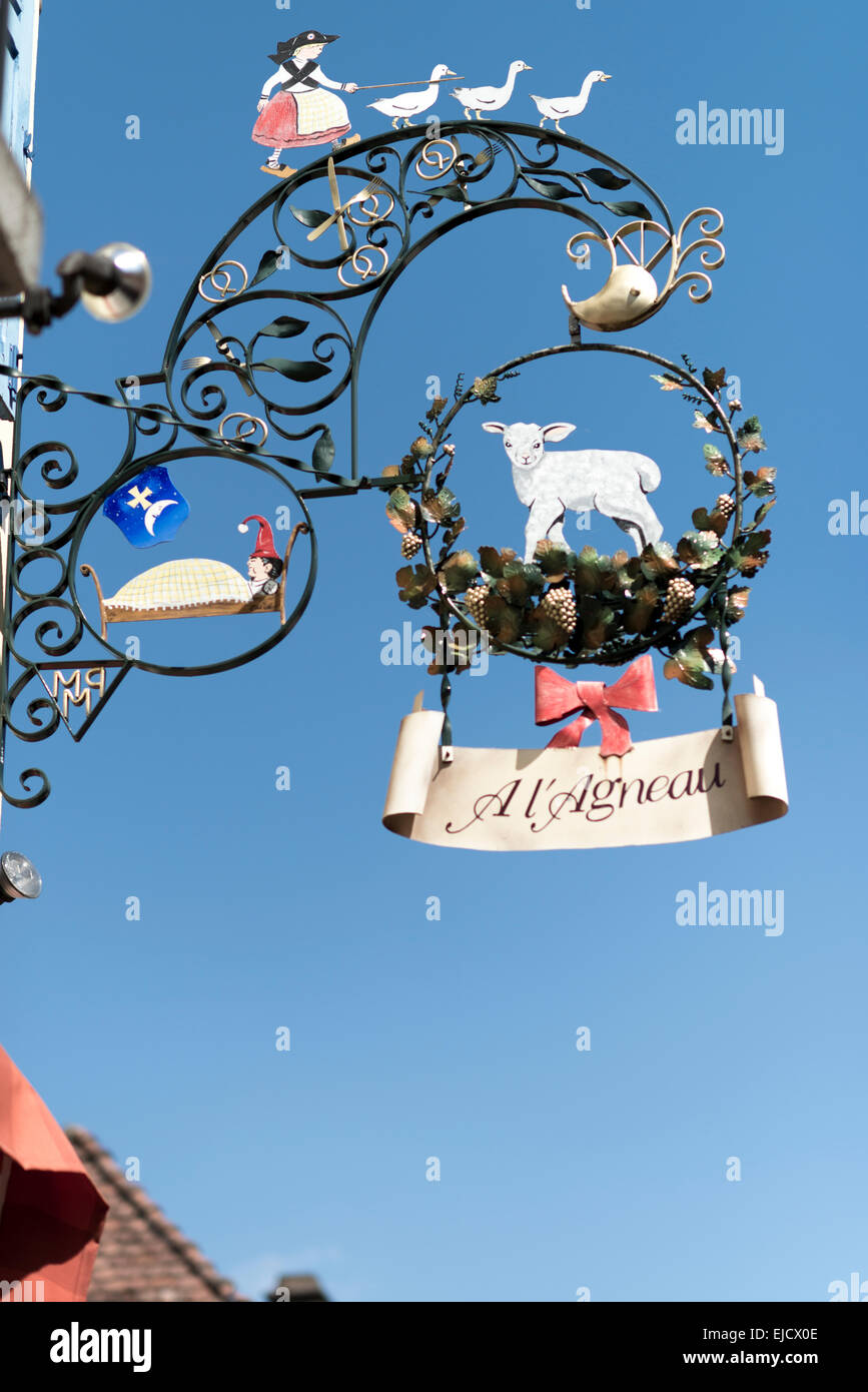 Decorative sign hi-res stock photography and images - Alamy